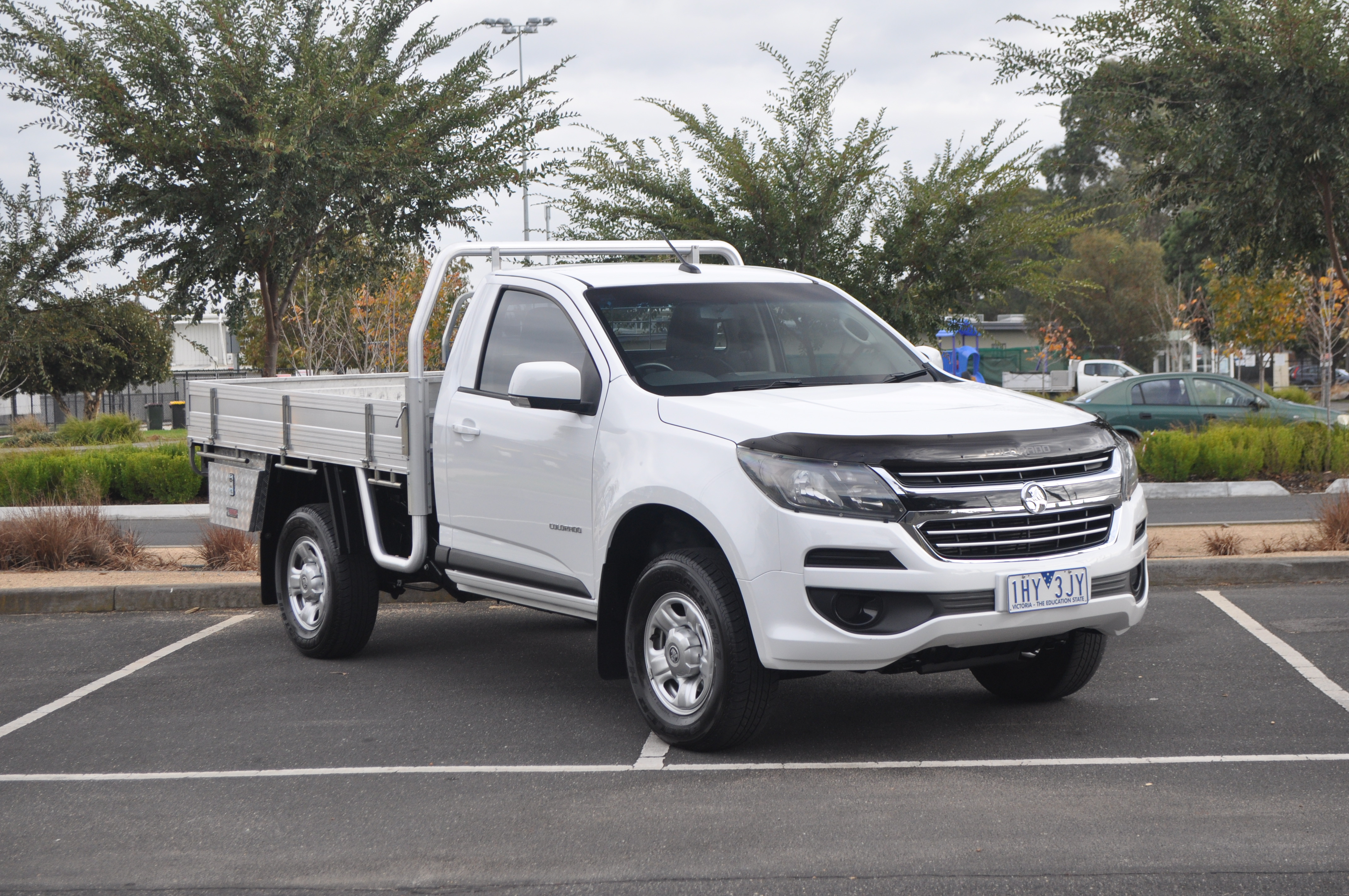 2016 HOLDEN COLORADO WHITE UTE – Doukas Motor Group